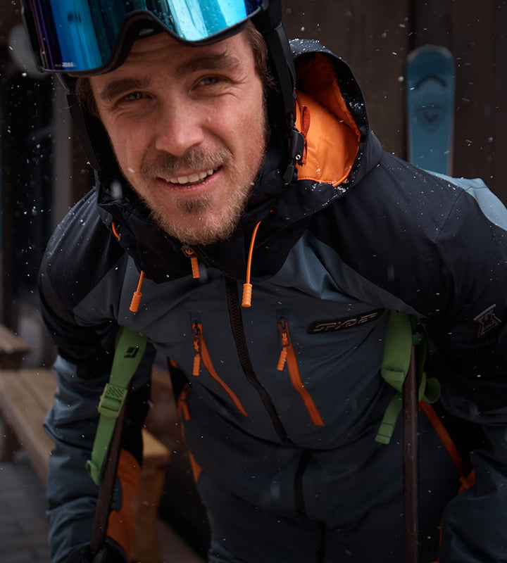 Soft Shell vs. Hard Shell Jackets - What's the Difference? – Spyder